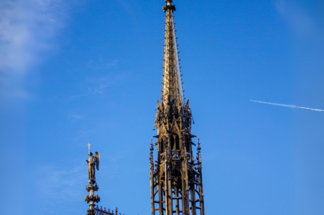 De flèche en flèche de la Sainte-Chapelle à Notre-Dame de Paris | Tours ...
